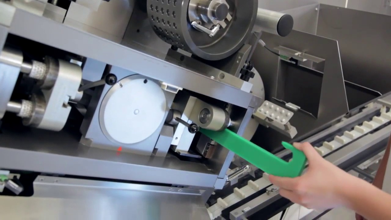 Mediseal CP400 Single Track Blister Machine - YouTube