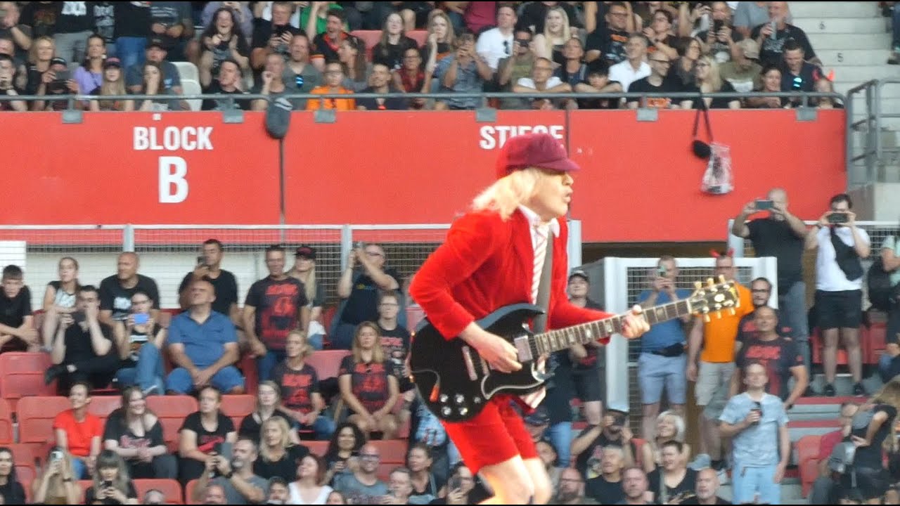 AC/DC - Intro 2024-06-23 Vienna1 - YouTube
