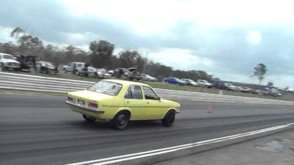 1979 TD Gemini races a Lamborghini. - YouTube