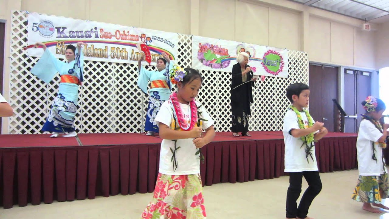 Minyo Kotobuki No Kai Dancing Japanese Dance to Hana Wa Saku - YouTube