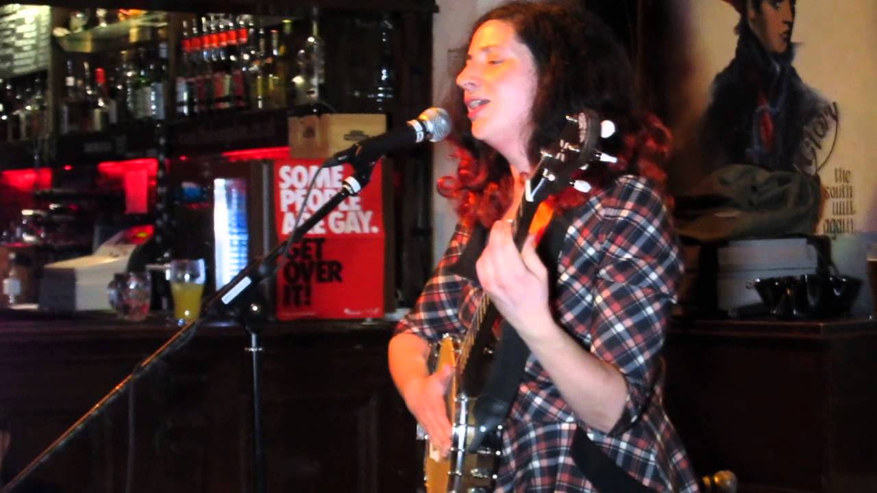 Dana Immanuel - Dotted Lines - Live at Blue Monday - YouTube