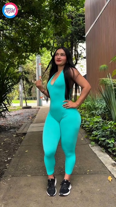 Jessica Bustos 🔴Glamorous Plus Size Curvy Fashion Model | Biography & Lifestyle - YouTube