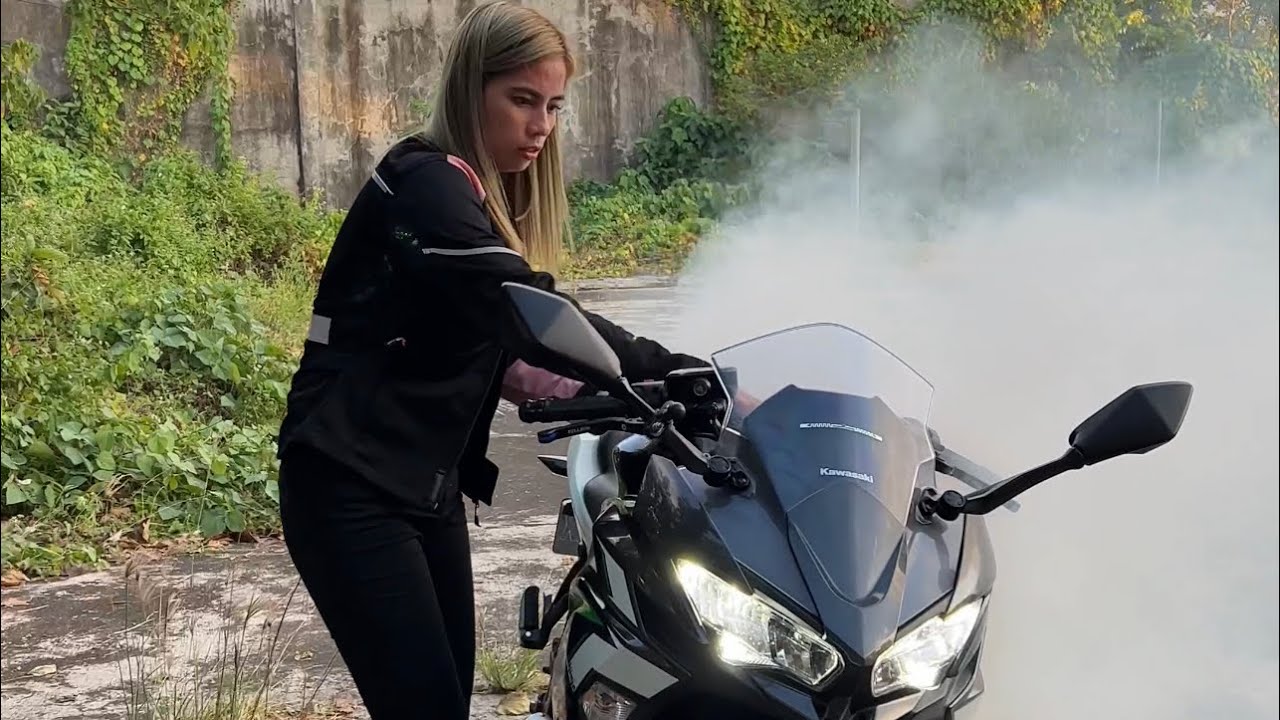 Umusok ang motor namin ni Trisha - YouTube