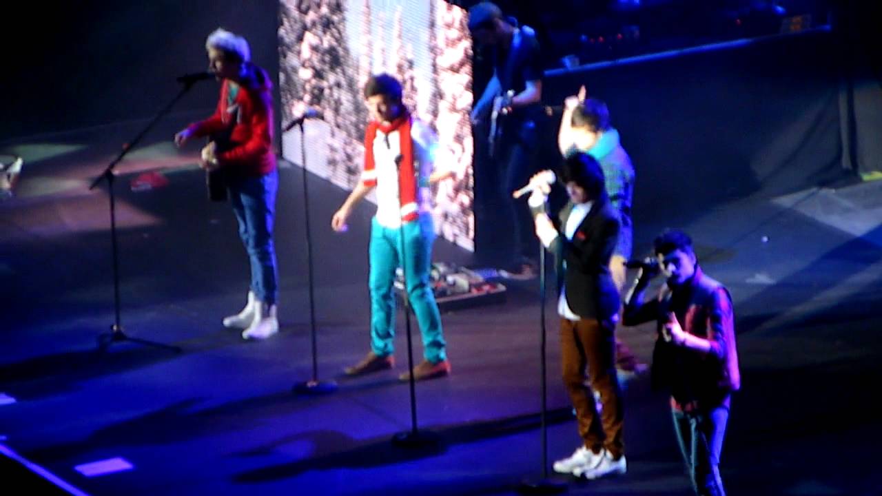 One Direction Tour 2012 - Use Somebody, Liverpool - YouTube