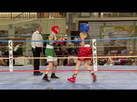 Boxe Anglaise féminine coupe de Provence des novices finale 54 kg round ...