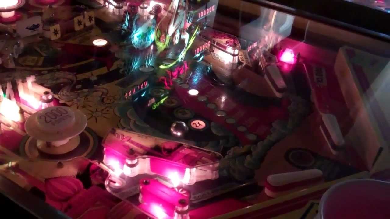 Gottlieb's Genie Pinball Machine (1979) - YouTube