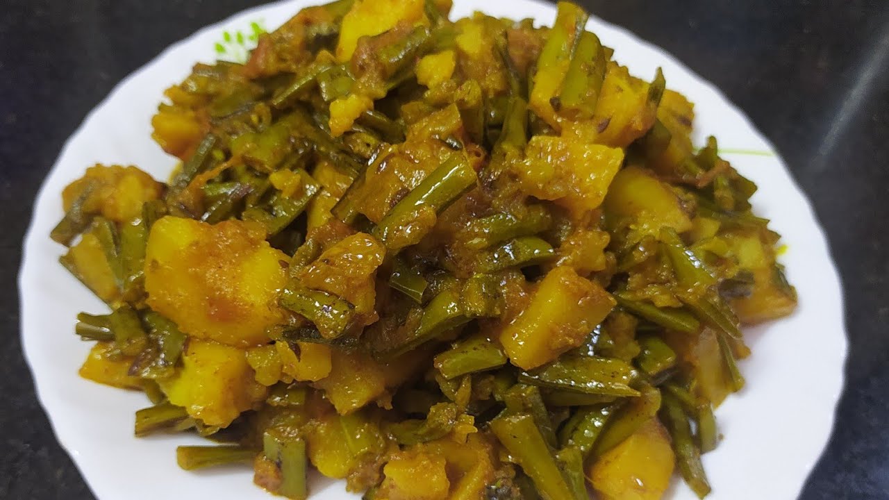 आलू और ग्वार फली की टेस्टी सब्जी की बिना भूख चार चार रोटी खा जायेंगे ...