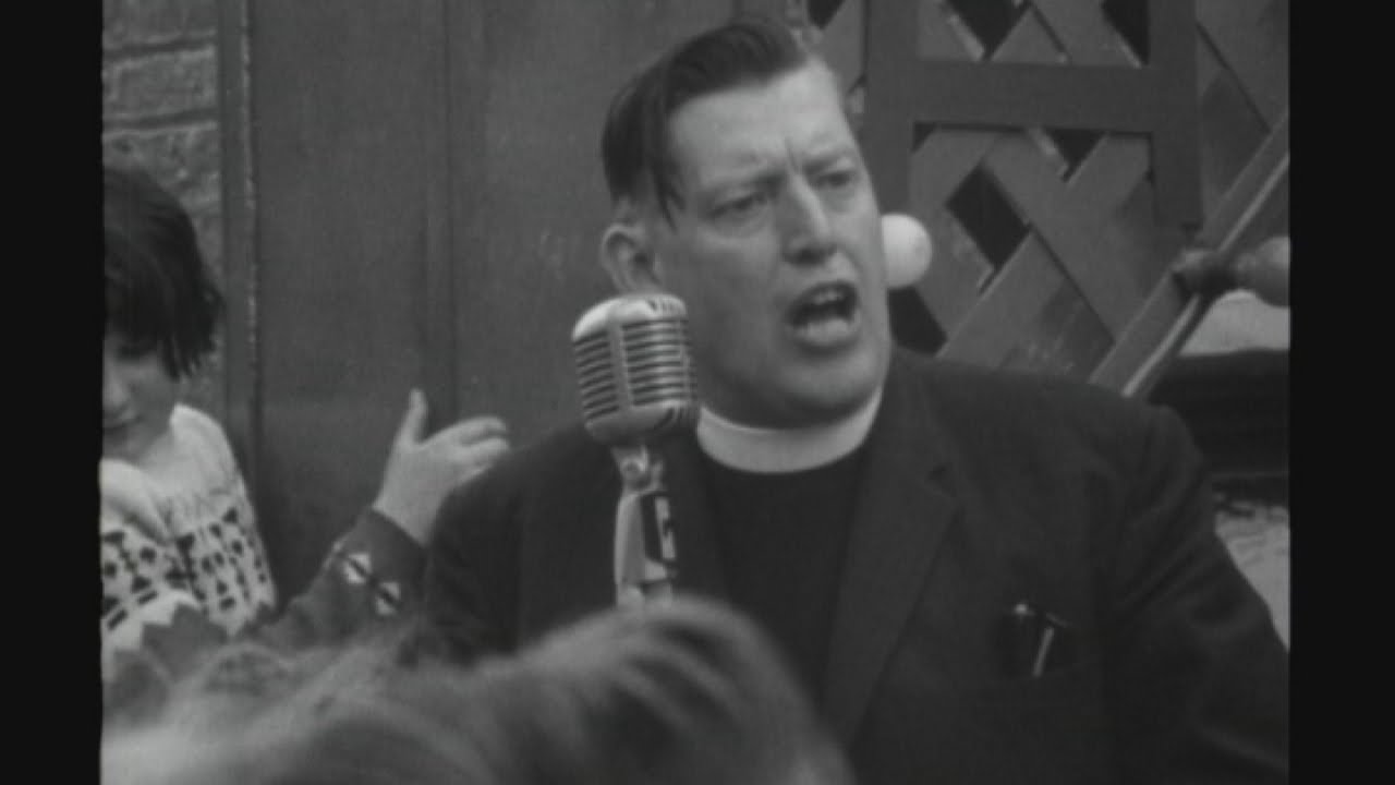 Reverend Ian Paisley: 1926-2014 | Channel 4 News - YouTube