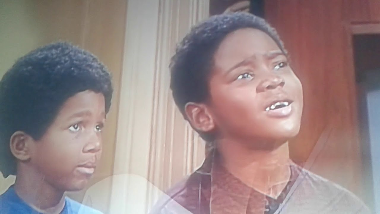 LIL MARLON WAYANS AND LIL SHAWN WAYANS AND POPS WAYANS - YouTube