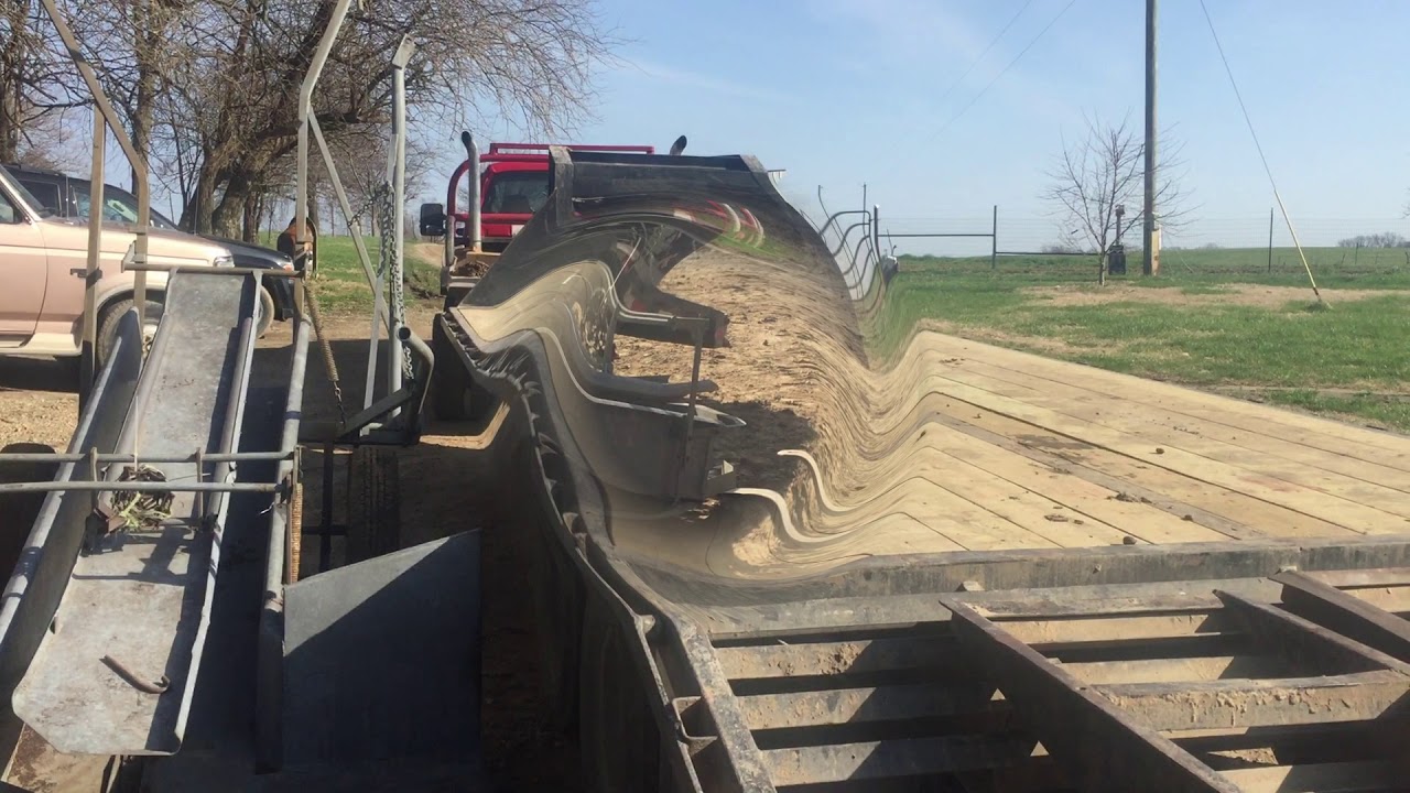 Pop Up Bale Loader - Hay Bucking Machine - YouTube