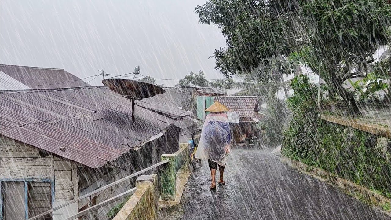 Heavy rain hit Indonesia's mountain villages, super heavy rain and ...