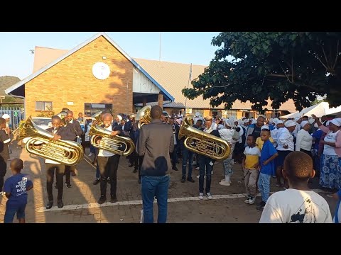 DiTHAKONG CHURCH OF CHRiST ASSEMBLiES BRASS BAND - E JOALE - YouTube