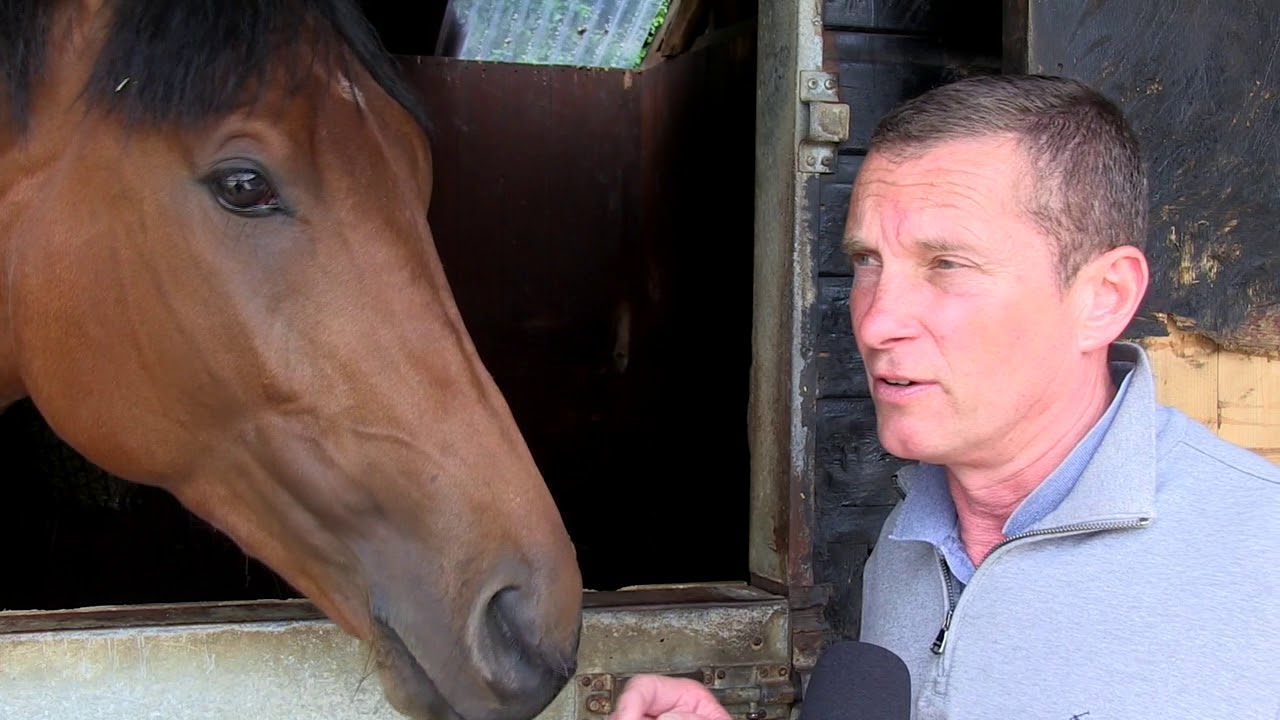 INVESTEC DERBY FESTIVAL SIMON DOW EPSOM ROCKS - YouTube