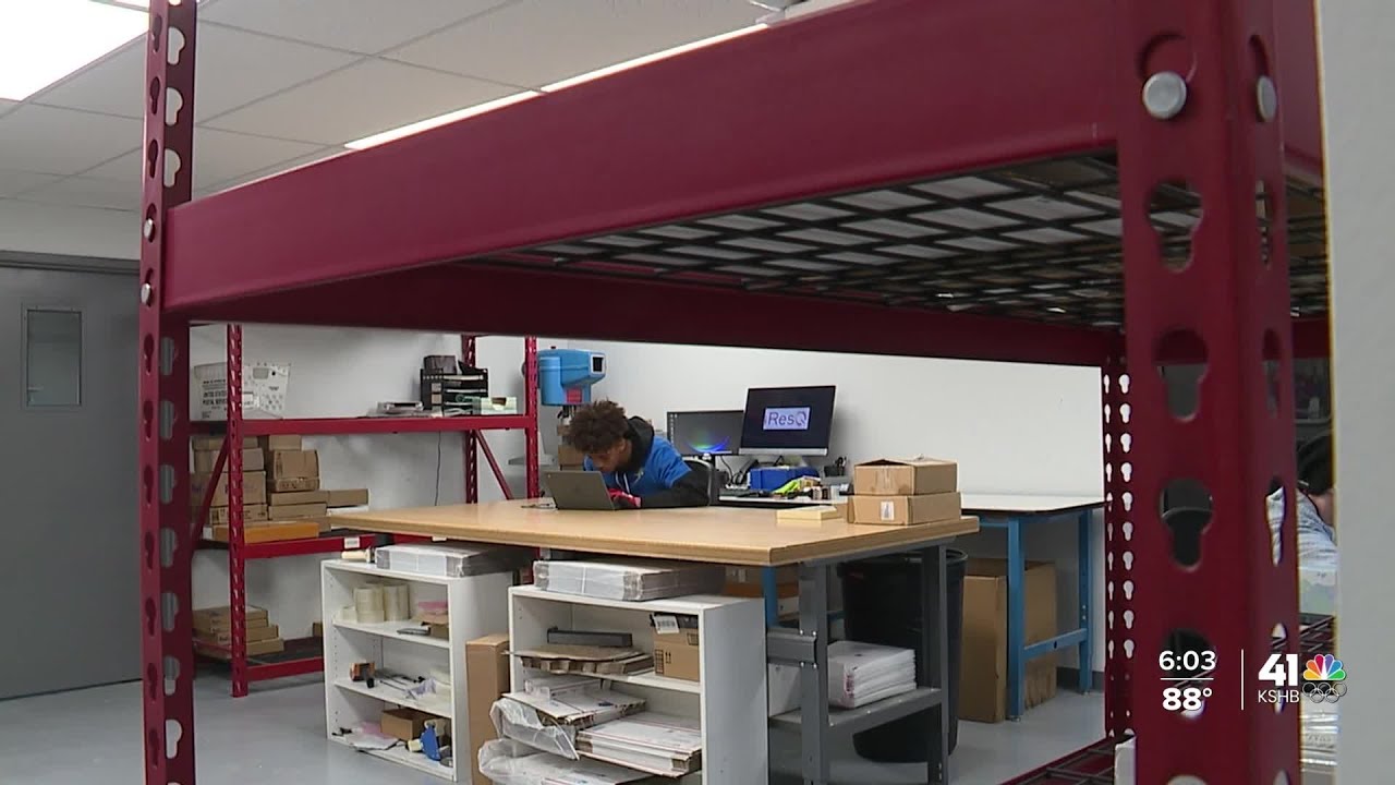 Ignition Lab partners with iResQ, CITA to certify students in Chromebook repair - YouTube