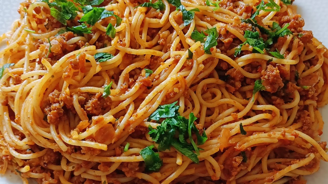 Persian spaghetti | macrooni | Persian style spaghetti recipe - YouTube