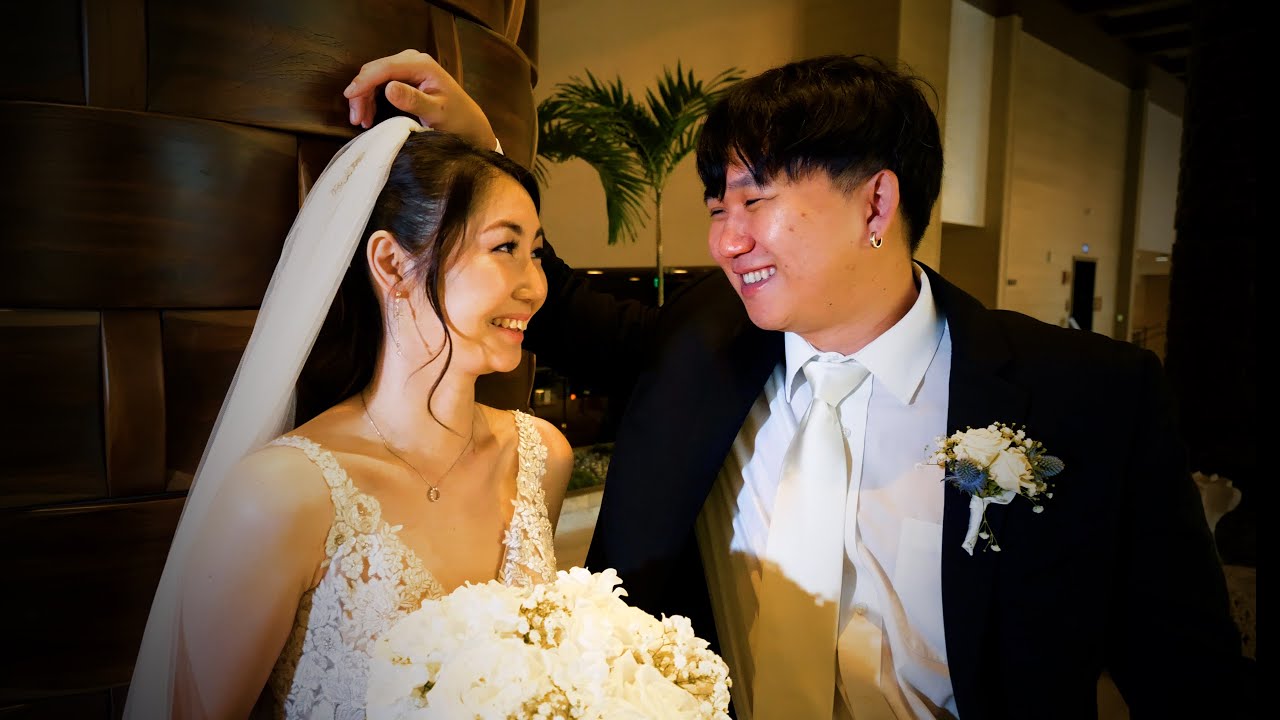 Alohilani resort waikiki beach wedding photos - Weddingsavor.com