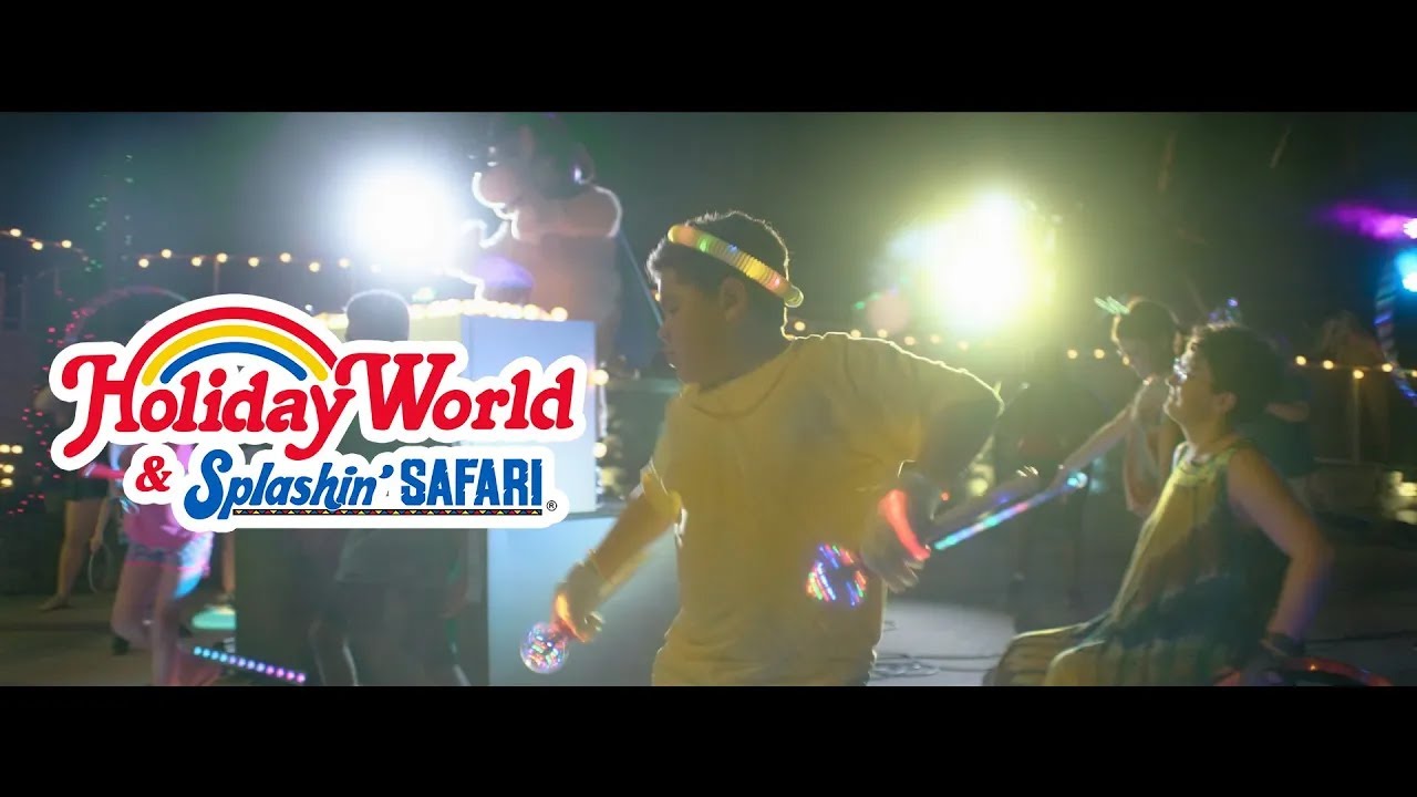 Holiday World & Splashin' Safari | Lights (:15) - YouTube