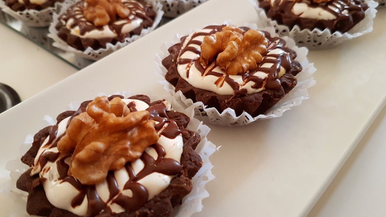 تارتولات بكريمة الجوزية 😍 Tartelette à la mousse d'jouzia - YouTube