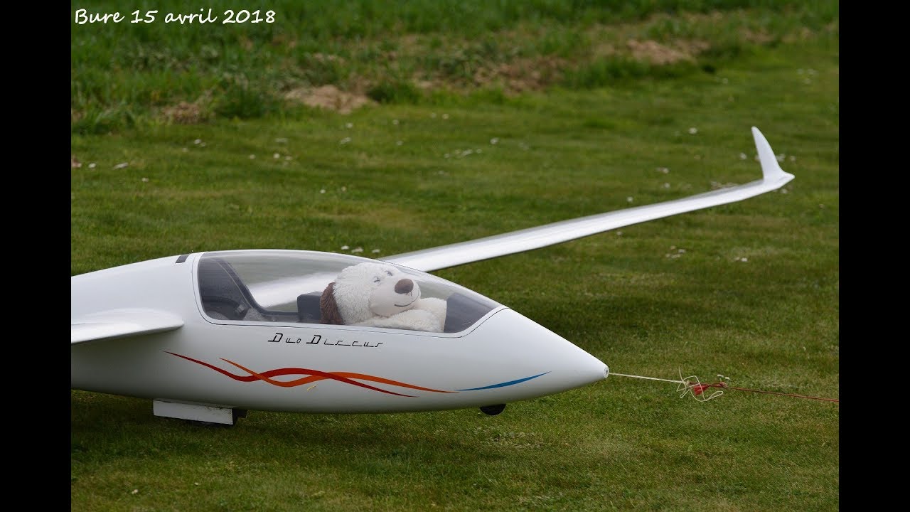 Vol Duo Discus RC - YouTube