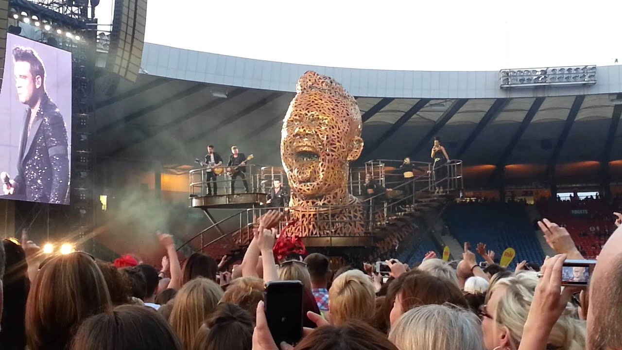 Robbie Williams @ Hampden - YouTube