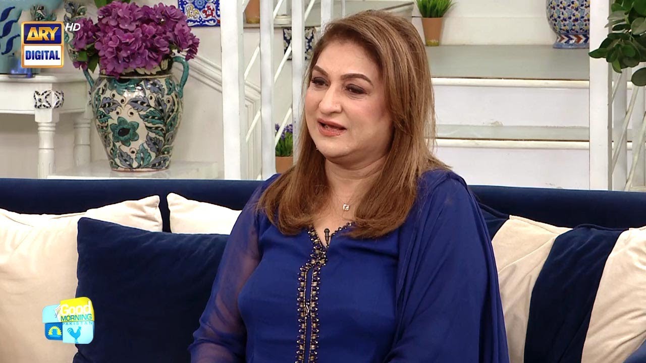 Zindagi Ka Mushkil Faisla | Fareeda Shabbir - YouTube