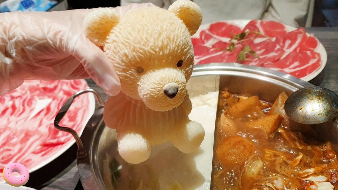 Super Cute Teddy bear in Hot pot - Taiwan Taipei street food - YouTube