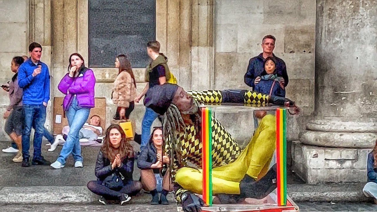 London Street Contortionist, How did he Fit inside the Box! - YouTube