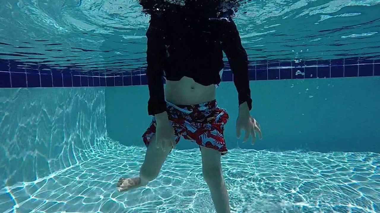 Benjamin Swimming in Venice - YouTube