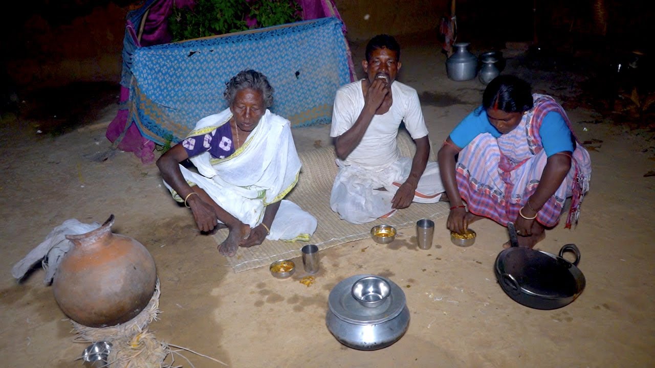 Cooking and Eating Chicken curry with Haria | Tribal Traditional Food ...