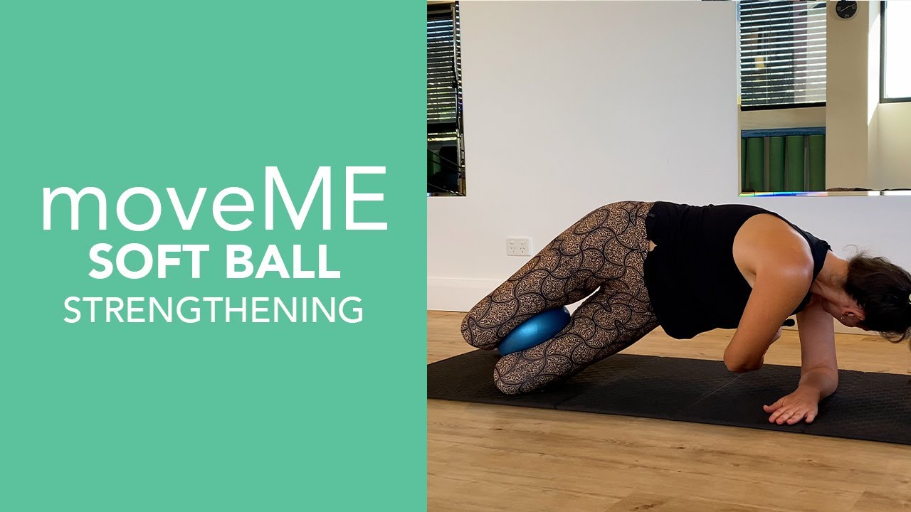 20 MIN : SOFT BALL STRENGTHENING - YouTube