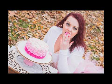 JONES CAKE SMASH