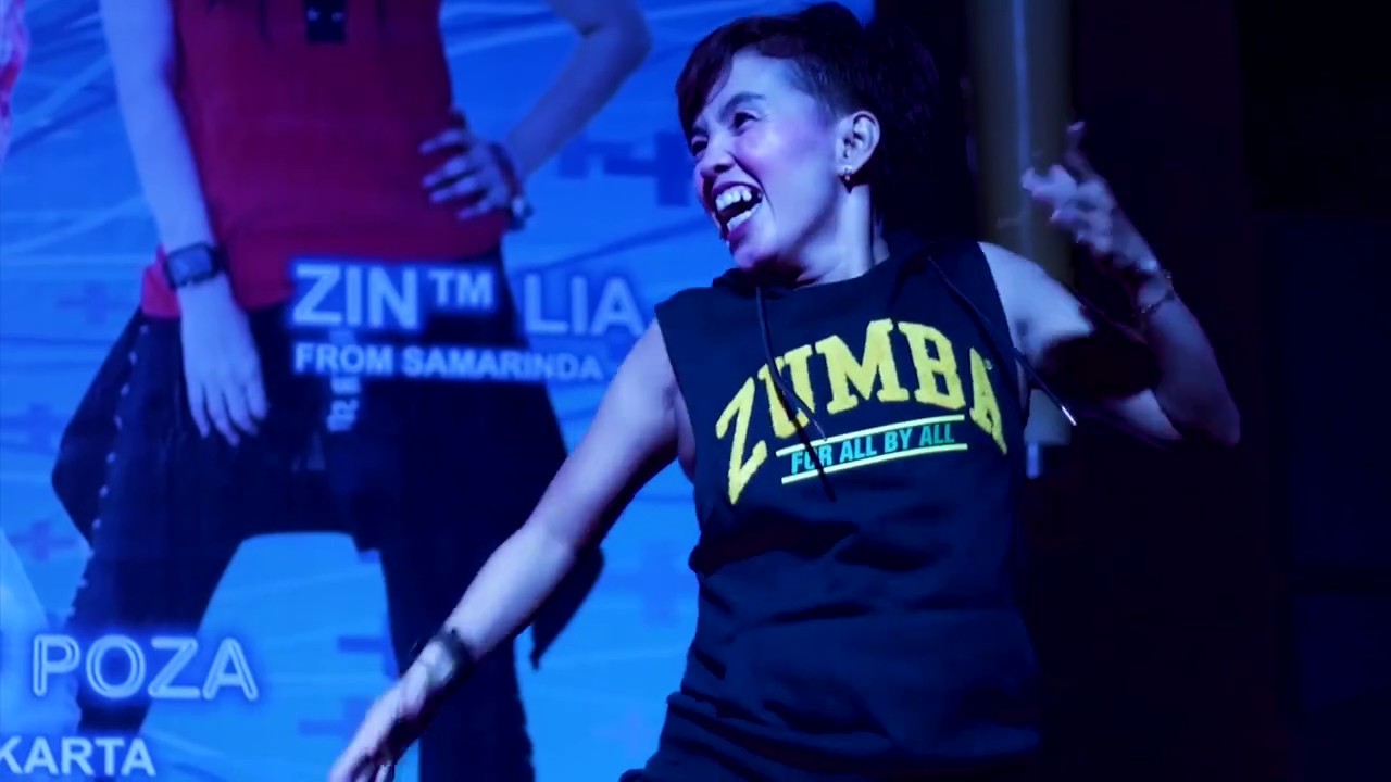 Zumba Neon Party (cinematic documentation) - YouTube