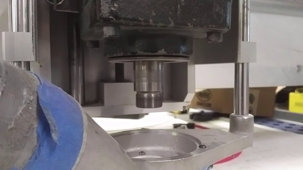 spindle test of the Gerber Sabre 408 at Make Nashville - YouTube