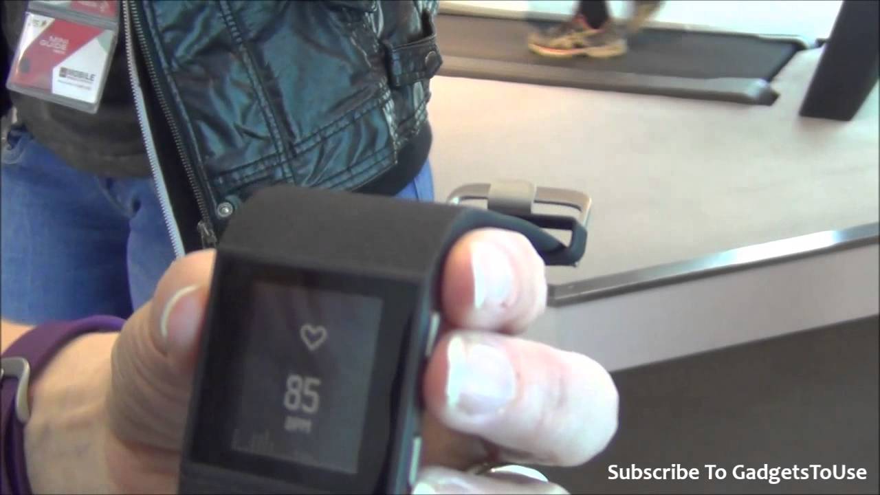 Fitbit Surge Hands on, Features and Overview at MWC 2015 - YouTube