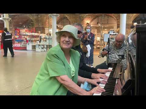 Senior Ragtime Pianist Will Make You Smile
