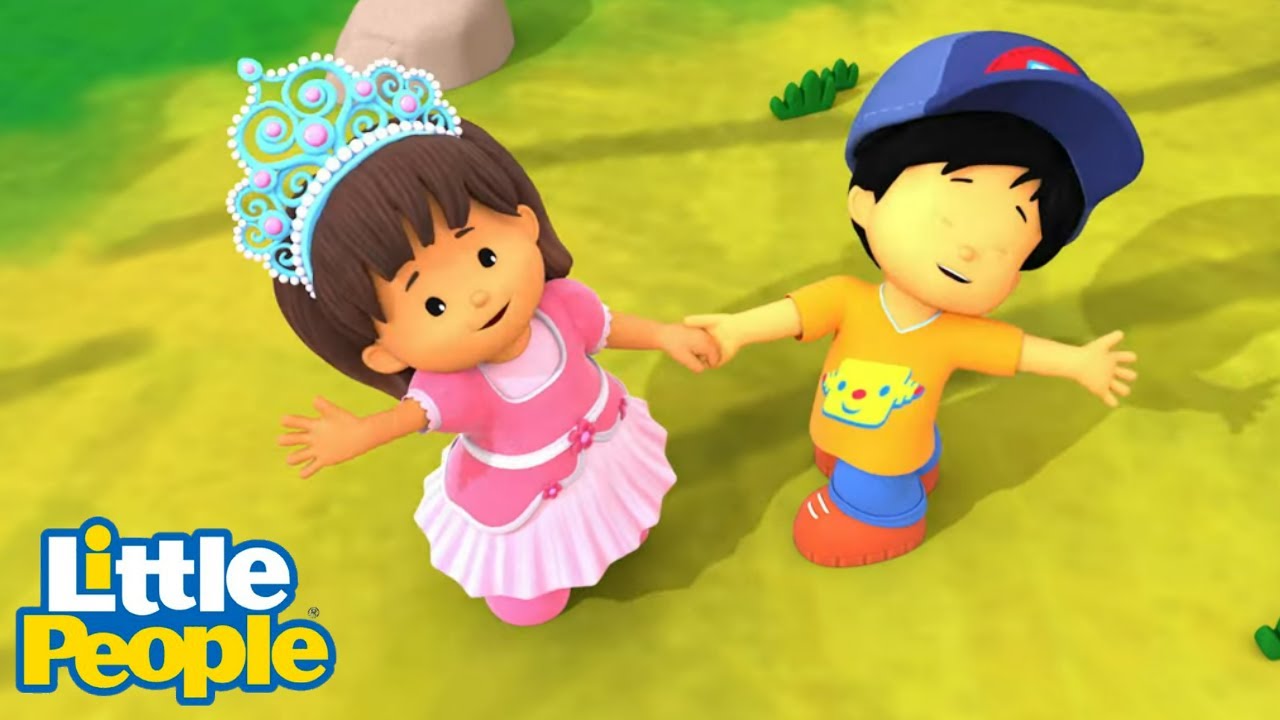 Little People | Ep 50 | Delivering Happiness // Castaway Capers - YouTube