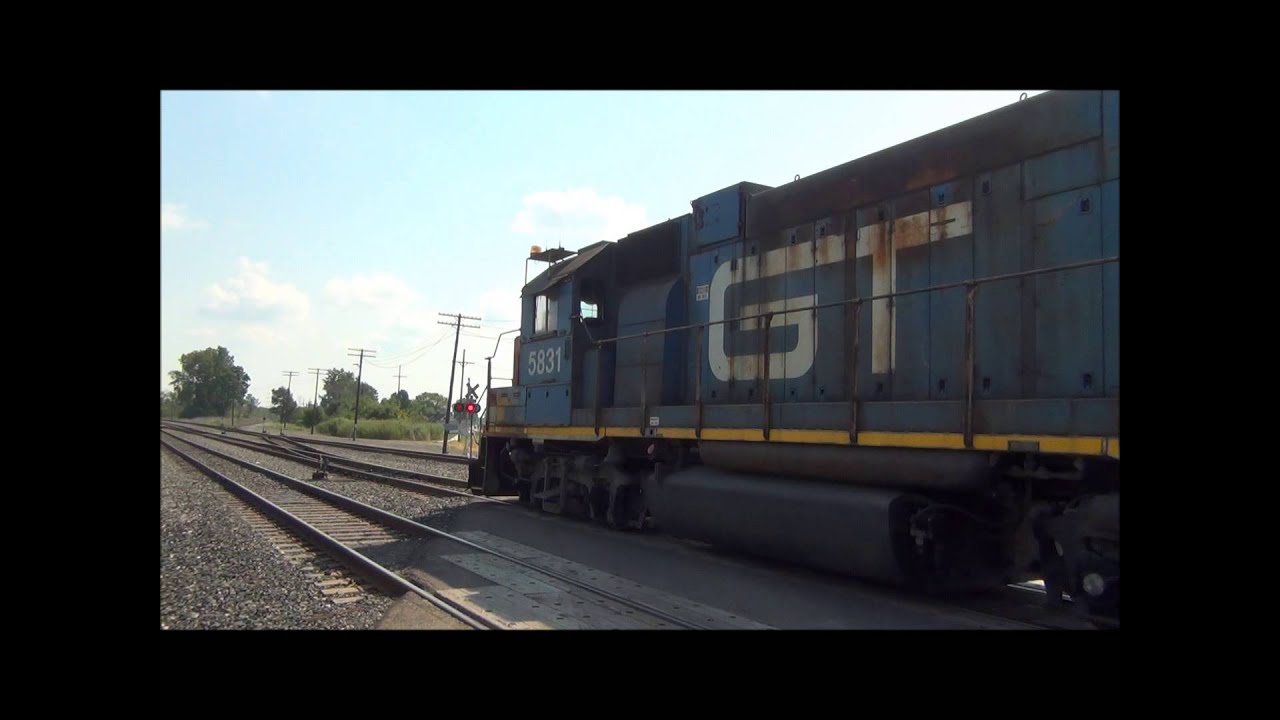 GTW 5831 and EX-GTW 5817 work a hump job at Flat Rock Yard - YouTube