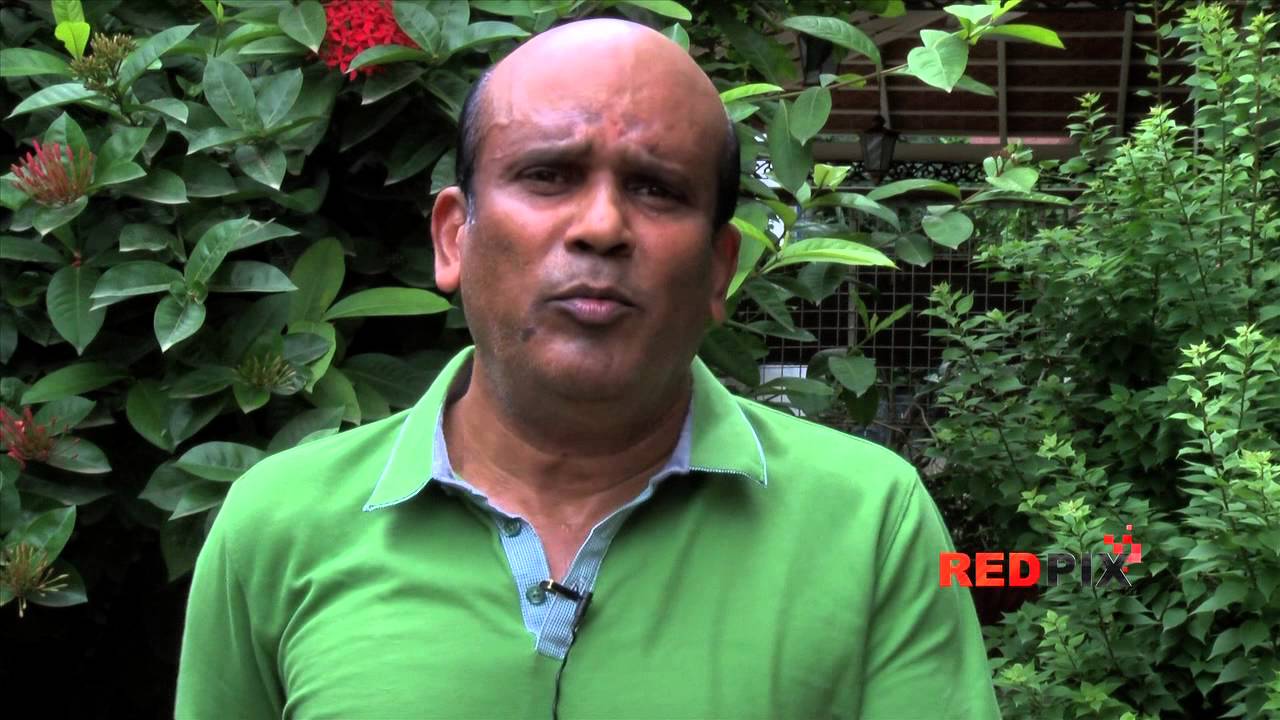 Actor Vagai Chandrasekhar pays homage to Director Manivannan's wife ...