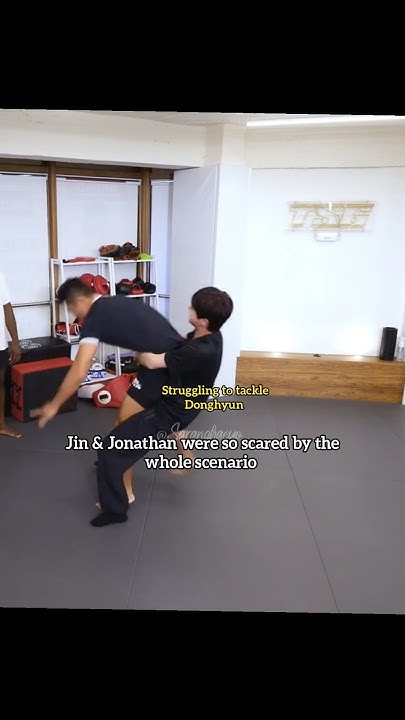 Jin & Jonathan were trapped at RUN JIN shoot🤭🤣 - YouTube