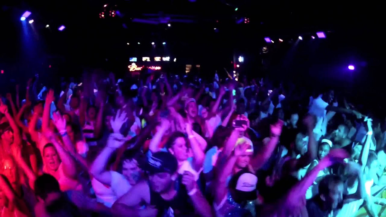 IMPOUND performing LIVE at The Turbulence Paint Party - YouTube