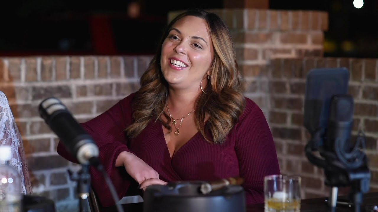 Female Cigar Connoisseur and Influencer Life with Ashley Smokin ...