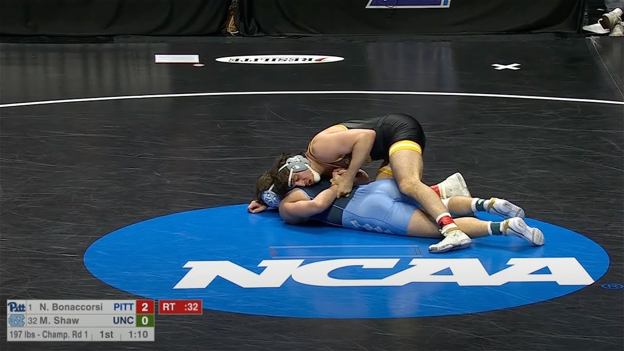 197lbs Nino Bonaccorsi (Pitt) vs Max Shaw (North Carolina) - YouTube