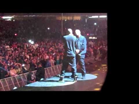 Jay-Z & Drake perform "Light Up" at Yankee Stadium! - YouTube
