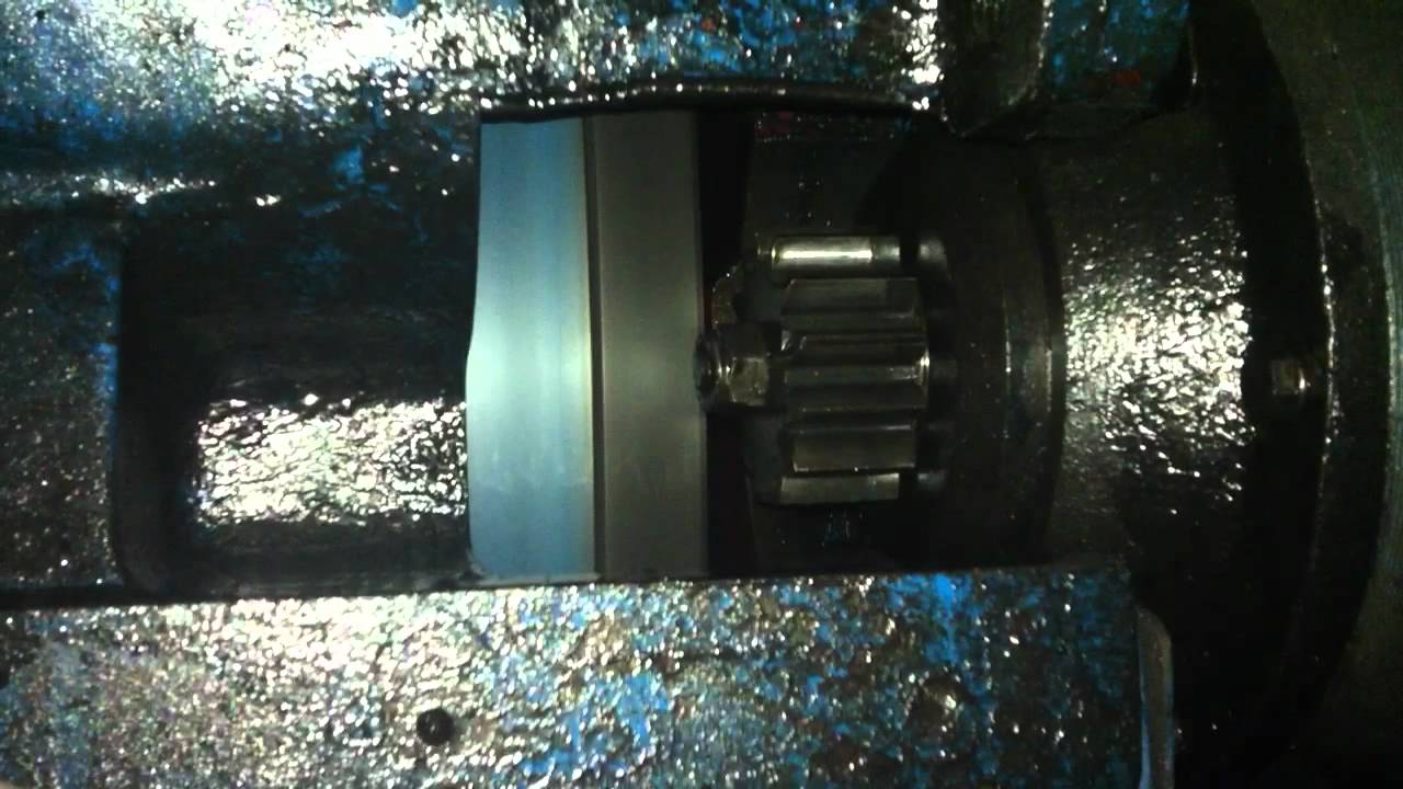 Paxman VP185 starter motor - YouTube