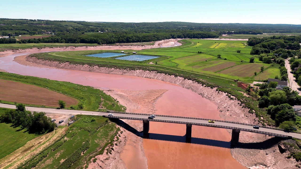 Amazing Mud Banks and Dykes along the Cornwallis River at Low Tide on ...