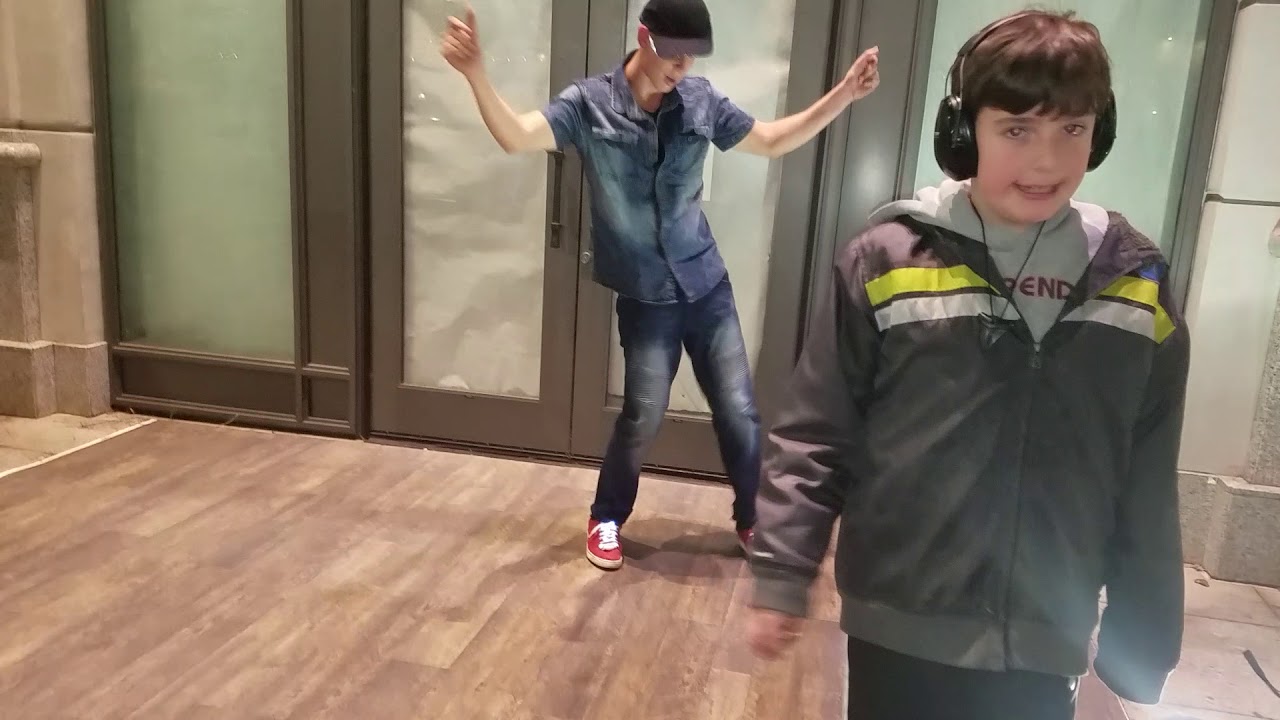 Tyler Downtown Dancing! - YouTube