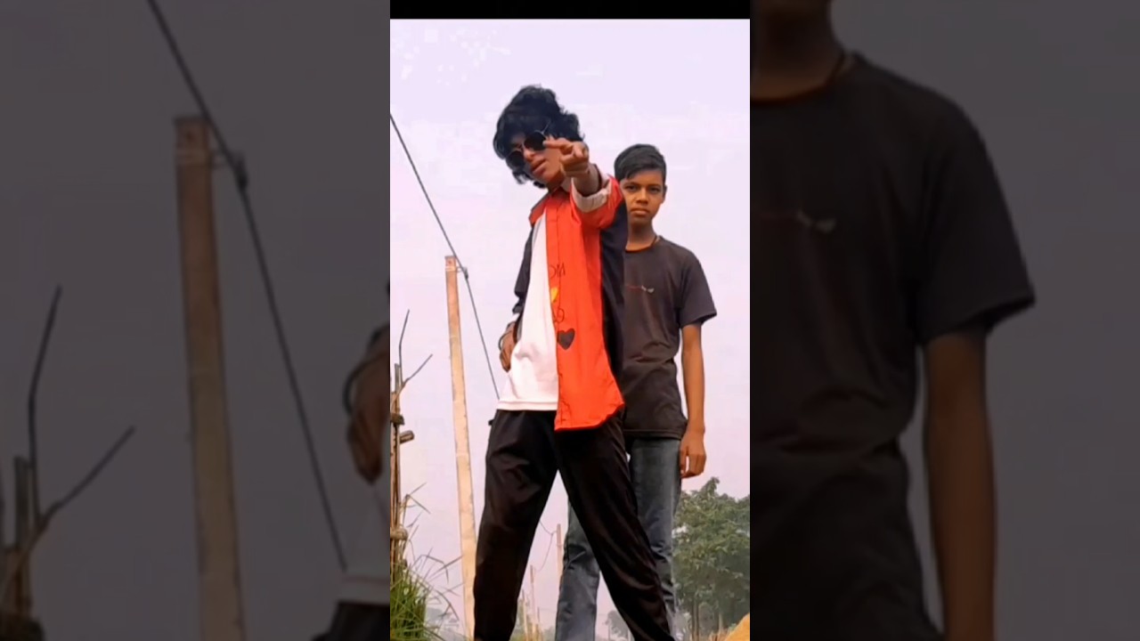 Awaz Niche 🤣 #comedy #shorts - YouTube