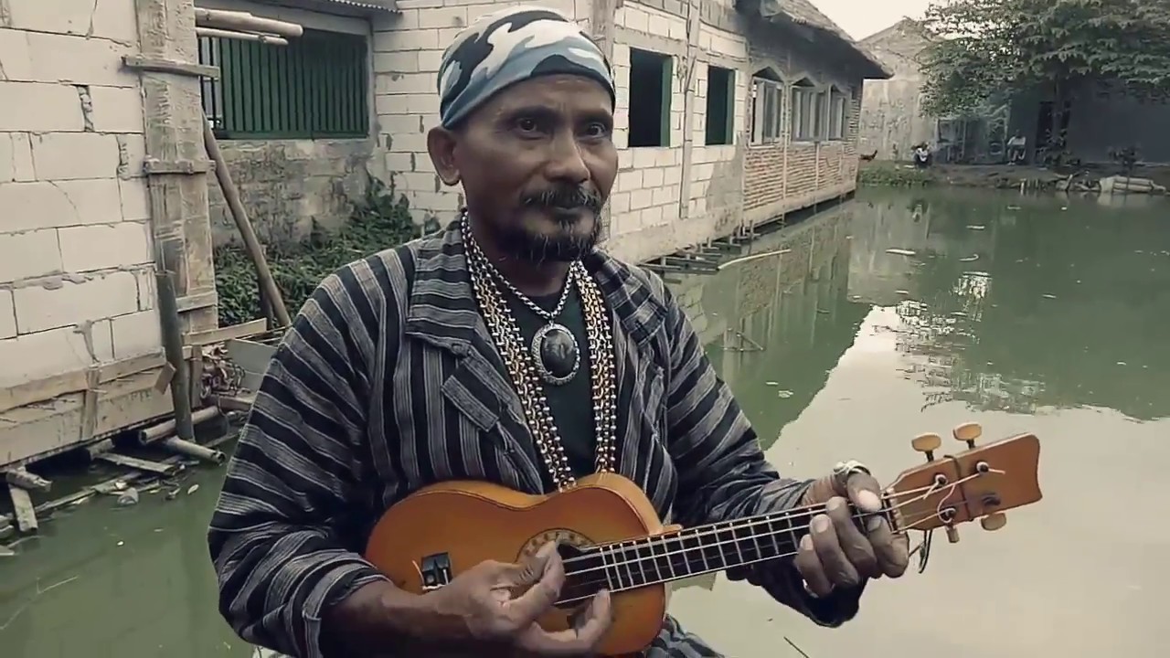 Kisah Kasih Di Sekolah - Obi Mesak ( Cover Dasiman Tarzan X) - YouTube