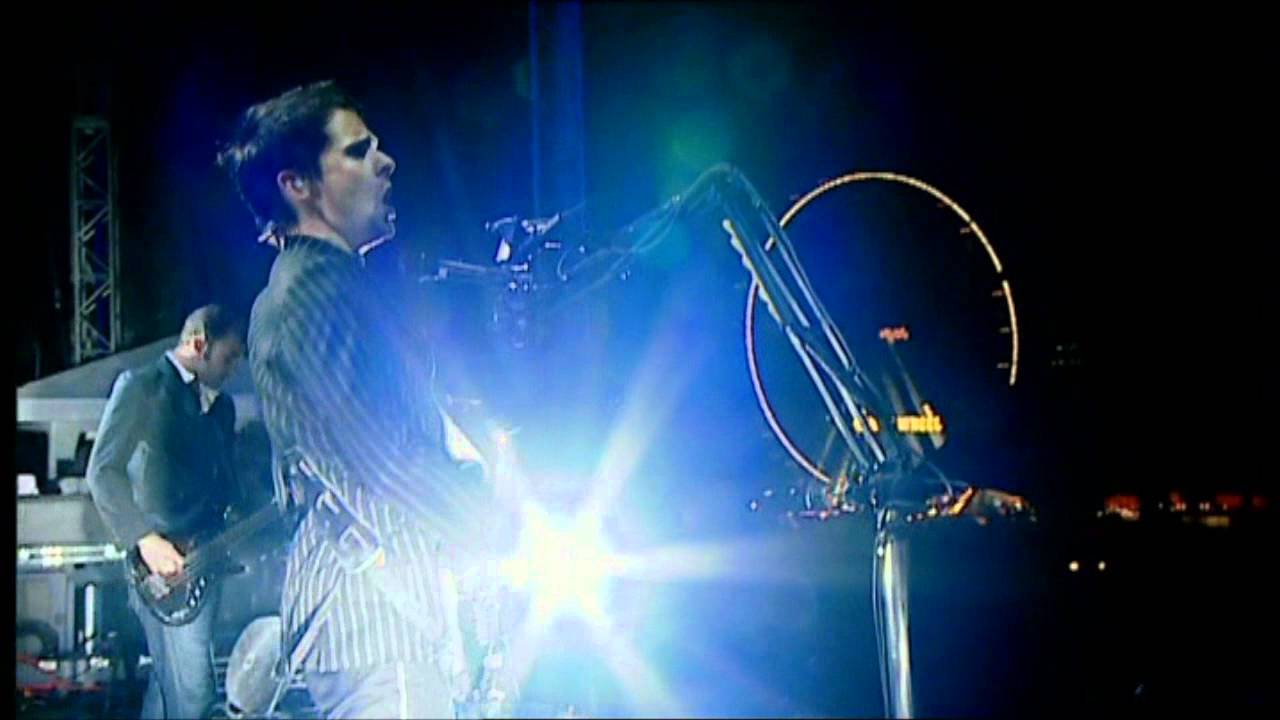 Muse - Bliss live @ T in the Park 2004 - YouTube