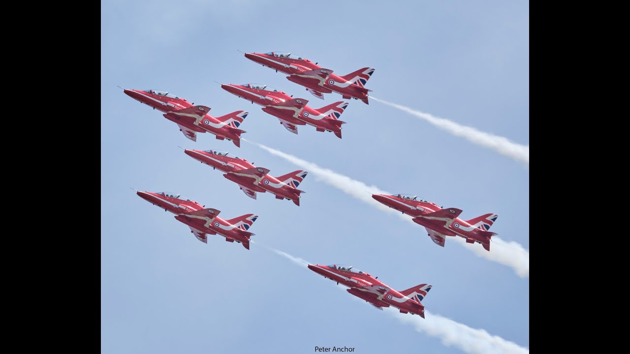 Red Arrows and Lancaster at the 2023 Whitby Regatta - YouTube